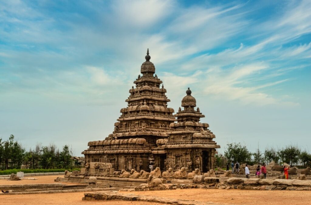The Story Behind India's Oldest Structural the Shore Temple